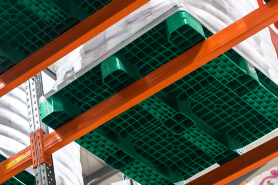 THE PLASGAD’S PG1090 PALLET. - Plasgad